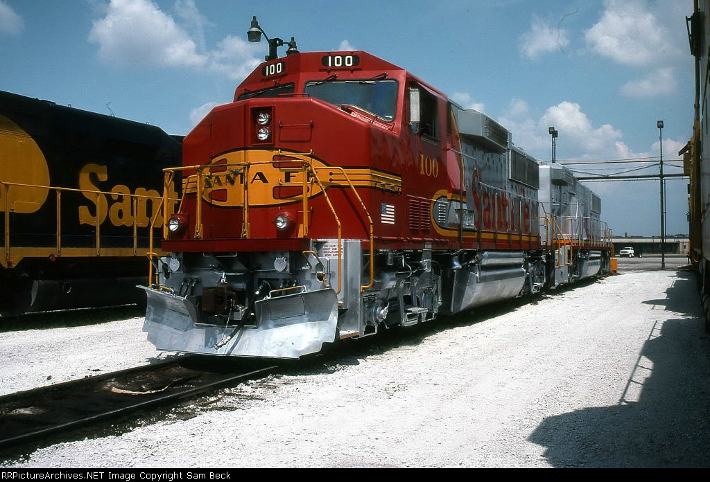 ATSF 100 and 325